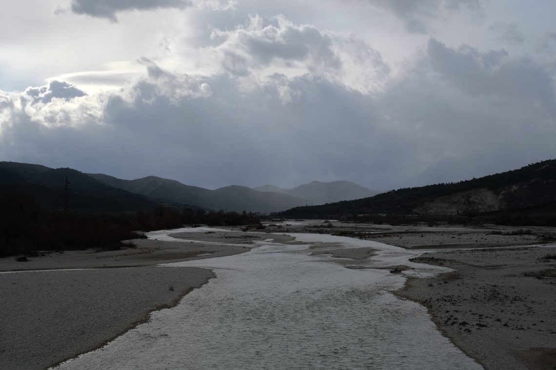 Gjykata u jep të drejtë banorëve, anulon ndërtimin e 4 HEC-ve mbi lumin ...