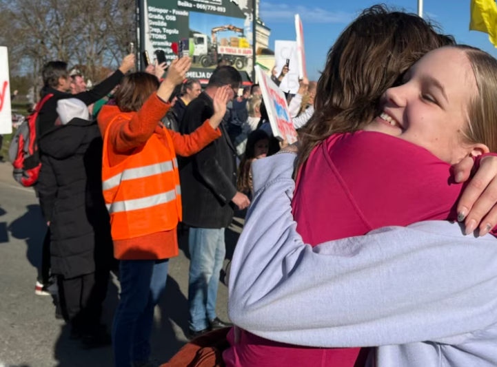 Komisionerja për Zgjerim në BE, Marta Kos kërkon hetime për dhunën ndaj ...